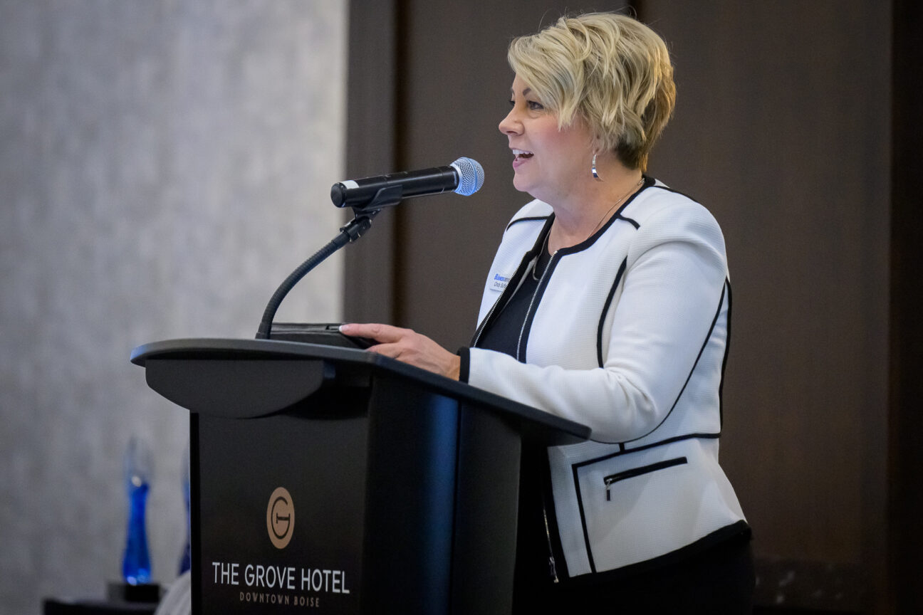 Awards event shows Top Companies and biz Empowering Women – UNited ...